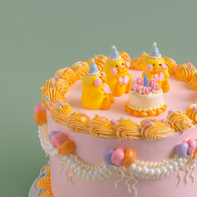 Baker's Brew | Korean Style Three Little Duckies Cake