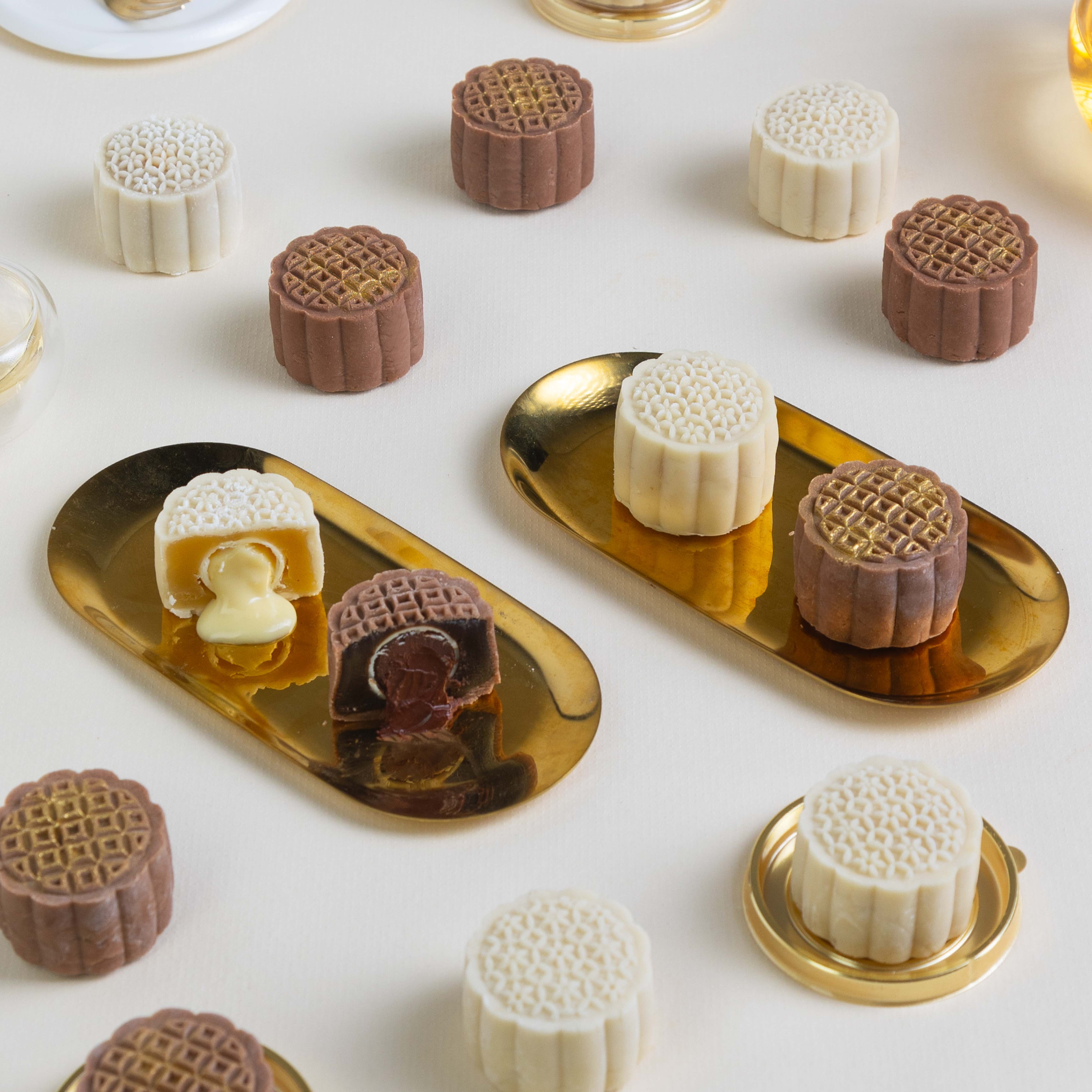 Duo Flavour Snowskin Mooncakes 8 | Baker's Brew Baking Classes