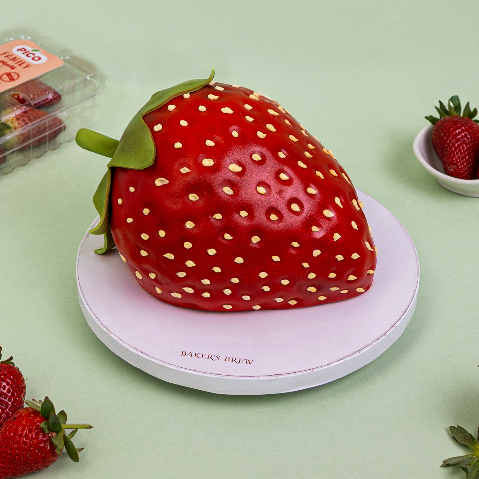 The Strawberry Cake | Baker's Brew Customised Cakes