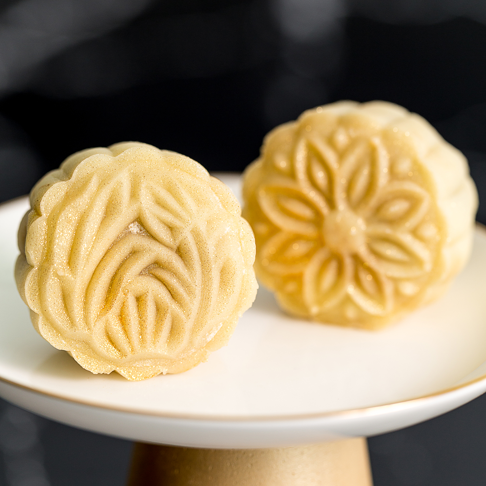 Duo Flavour Snowskin Mooncakes 8 | Baker's Brew Baking Classes
