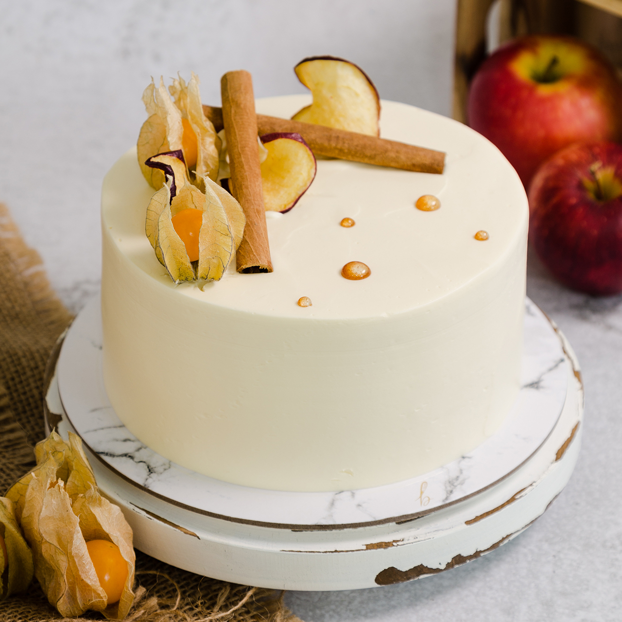 Apple Cinnamon Cake (4 Pax Private, Huiling) | Baker's Brew Studio Pte ...